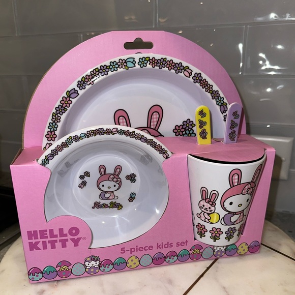 Hello Kitty | Dining | Nwt Hello Kitty Sanrio Easter Floral 5 Piece Melamine Kids Dinnerware Set ...